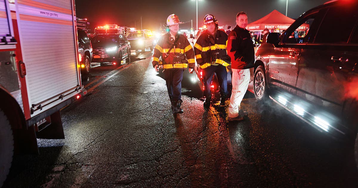 What happened in the LaGuardia crash? Listen to traffic control audio ...