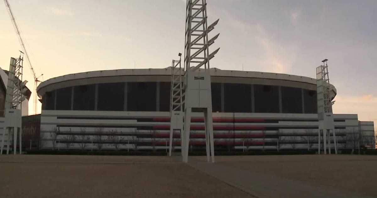 "Everything here is awesome!" FOX6's Stephanie Grady among first to ...