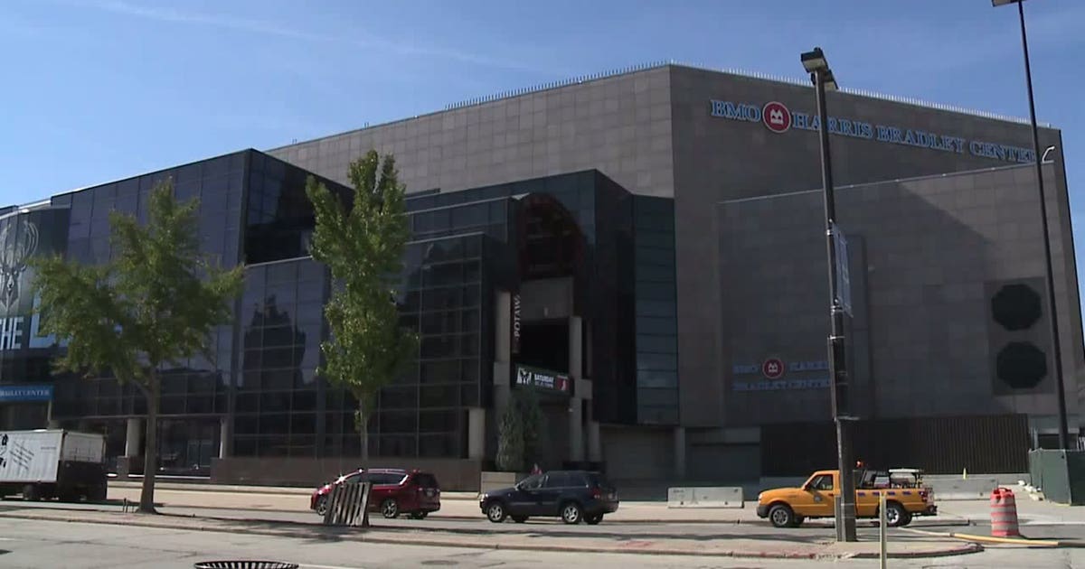 Milwaukee Bucks' season opener held at BMO Harris Bradley Center for ...