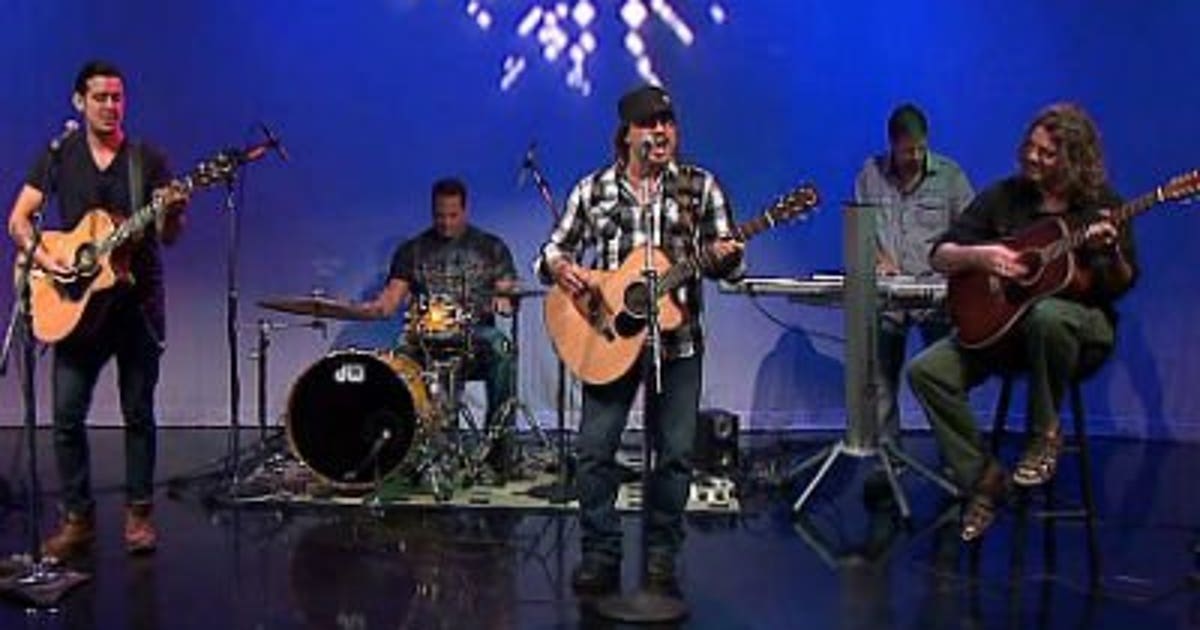 The Toys perform, talk about contest for new band member | FOX6 Milwaukee