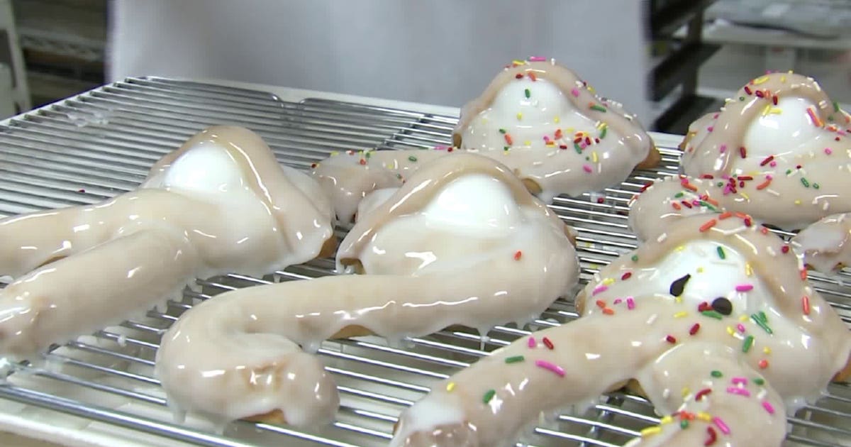 Behind the scenes: See how traditional Italian cookies are made at ...