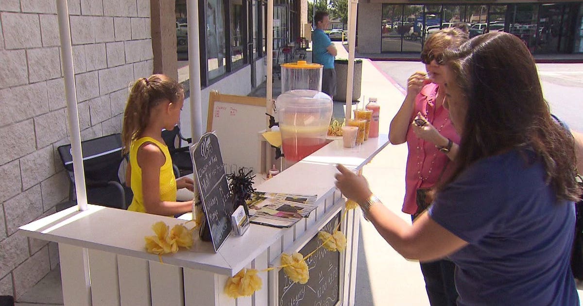 "I always wanted to have a lemonade stand:" 10-year-old girl asked to ...