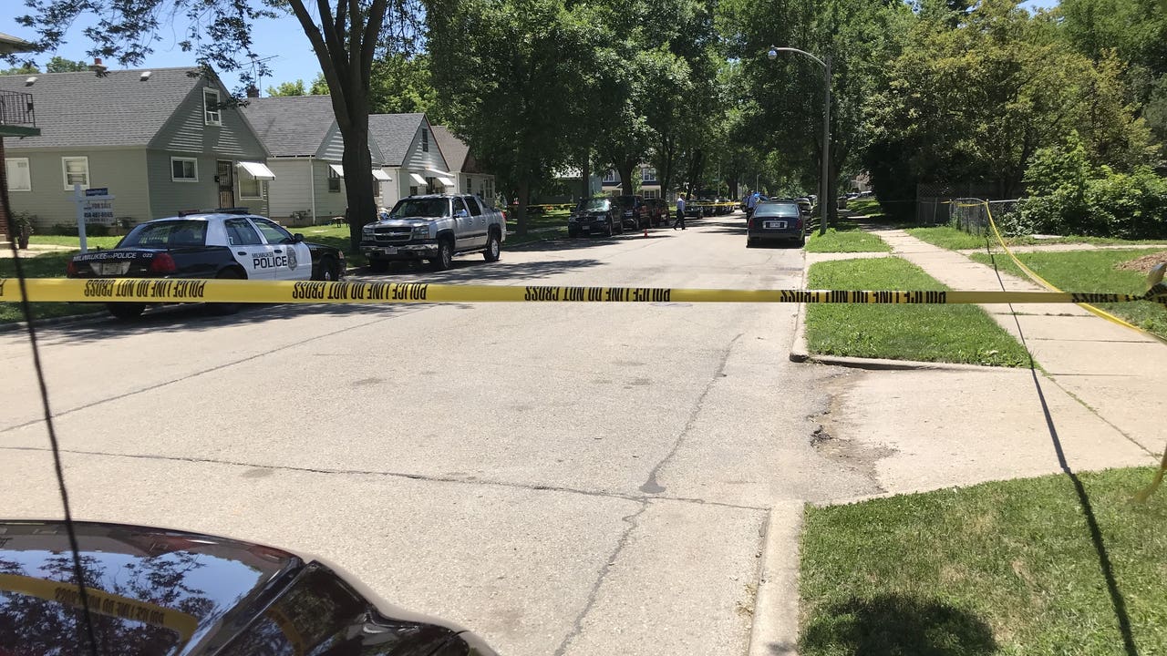 Milwaukee Police Male Victim Shot In Leg Near 47th And Fairmount