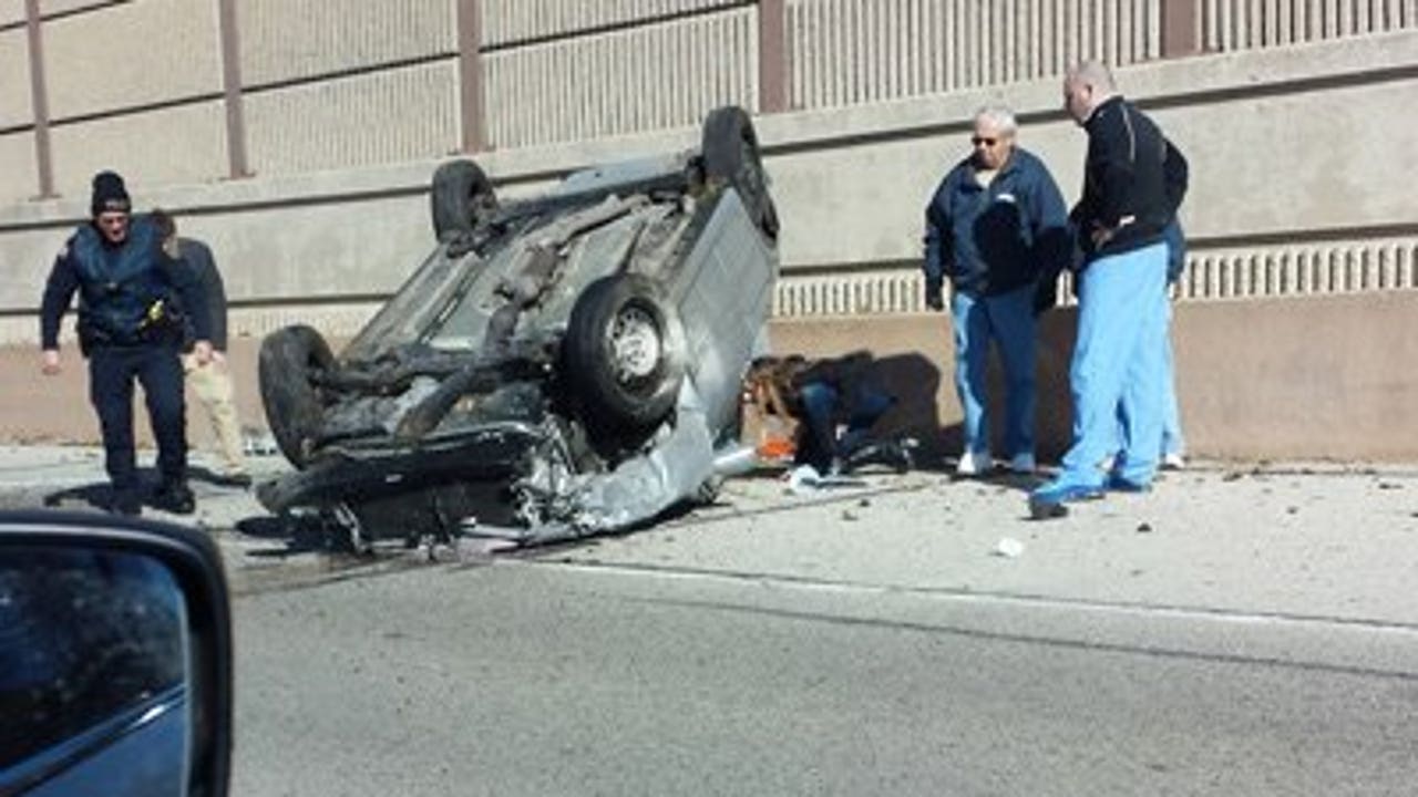 Woman In Critical Condition Following Crash On Lake Parkway Fox6