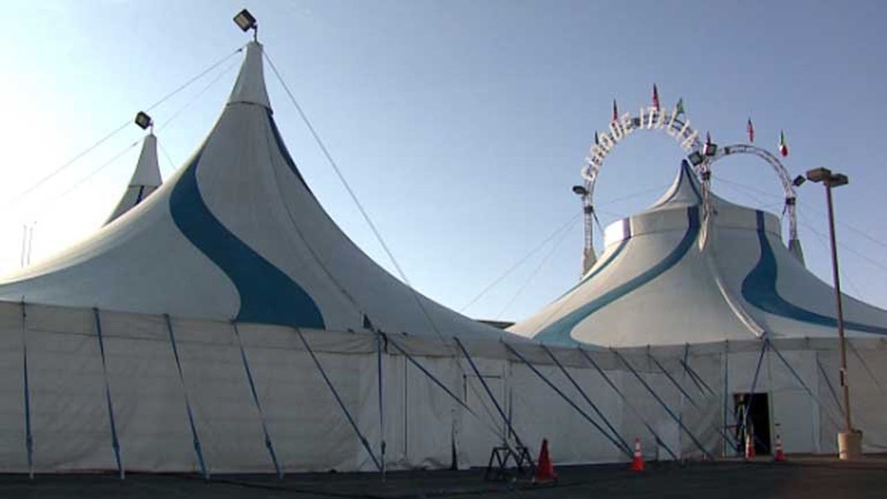 "It's a big tent, but it feels like a theater:" Cirque Italia makes its ...