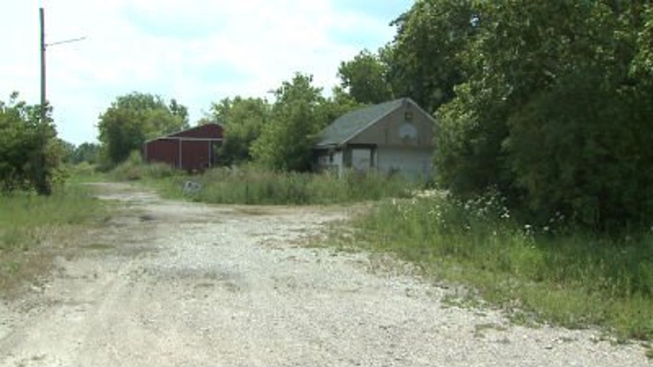 Some neighbors upset over proposed rodent farm in Racine Co.