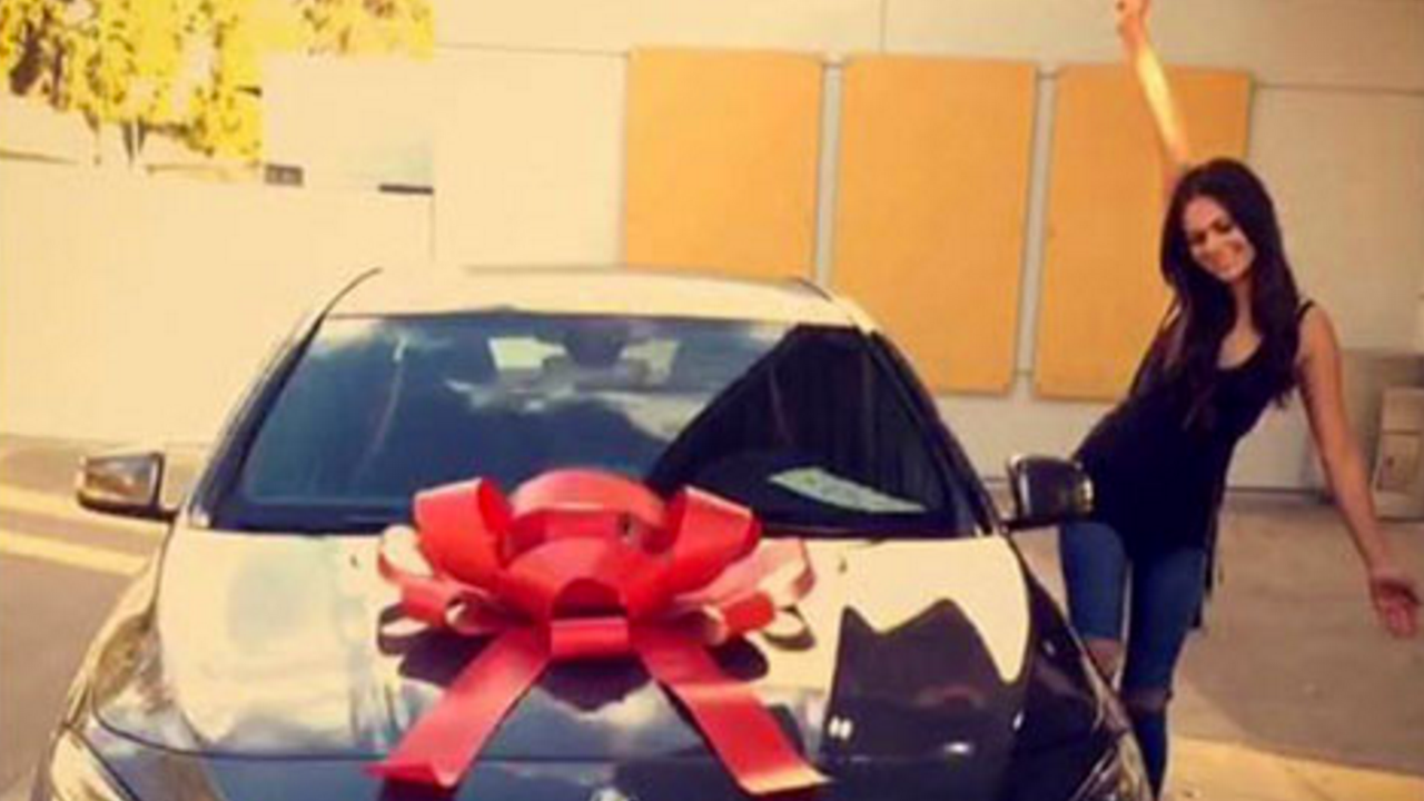 Woman Arrested On Suspicion Of Hit And Run Dui Hours After Posting