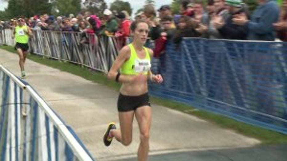 3,500 runners take part in Lakefront Marathon, state's largest marathon ...