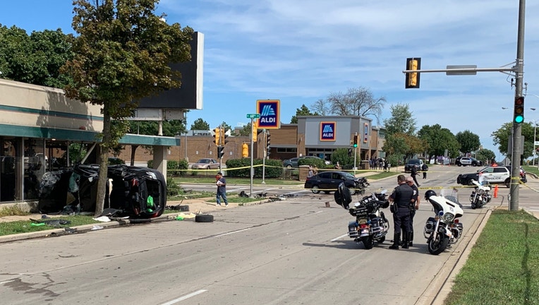 Milwaukee police: 3 hurt, 2 seriously after collision near 68th and Capitol | FOX6 Milwaukee