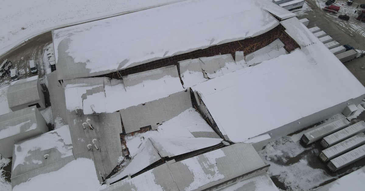 Officials: Palmyra building partially collapses causing gas leak | FOX6 ...