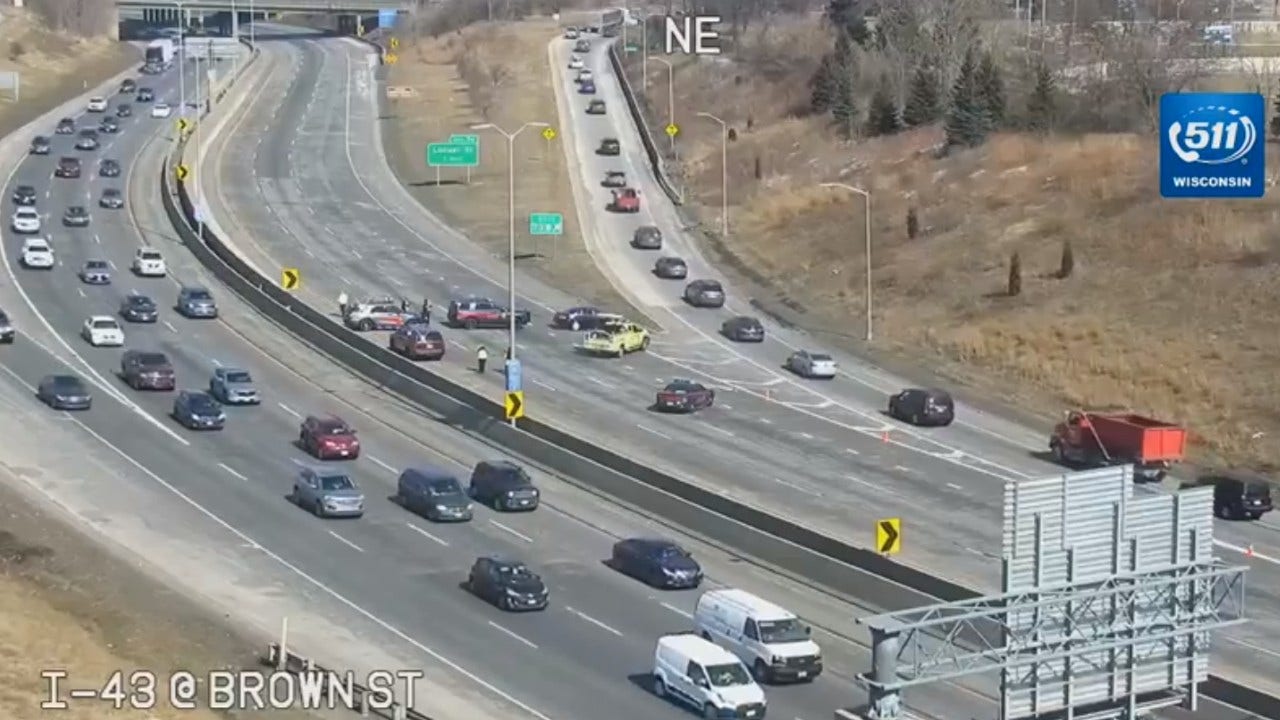 MCSO: I-43 NB reopens near North Avenue after shots fired report | FOX6 ...