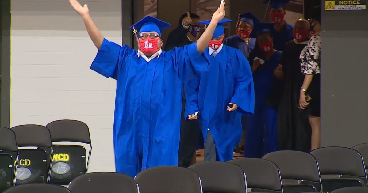 In-person MPS graduation for Class of 2021 | FOX6 Milwaukee