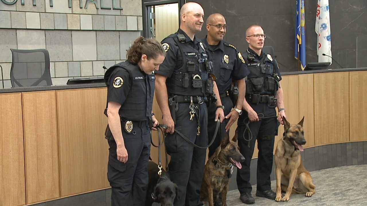 Waukesha gets police K-9 unit; 3 dogs sworn into service | FOX6 Milwaukee