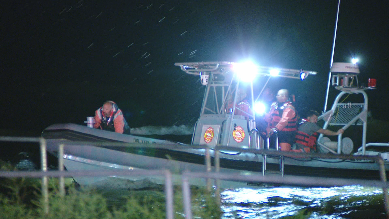 Missing boater recovered in Green Bay | FOX6 Milwaukee