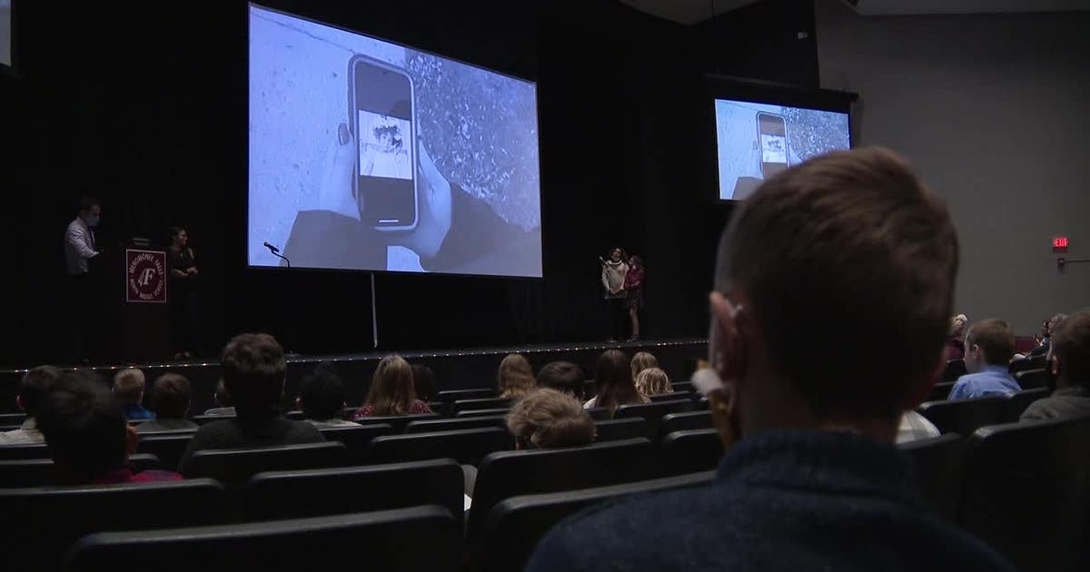 Menomonee Falls students create commercial about local businesses ...