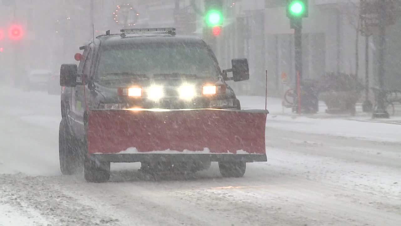 Racine snow emergency, slower cleanup expected | FOX6 Milwaukee