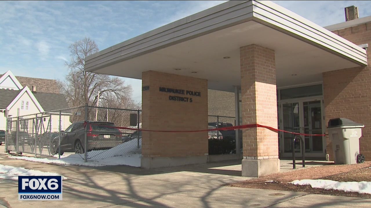 Milwaukee Police Station Shooting Gunman Hospitalized Fox6 Milwaukee