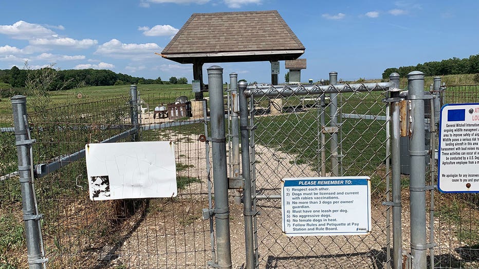Runway Dog Exercise Area closing; Oak Creek park shuts down Nov. 1 ... Runway Dog Exercise Area closing; Oak Creek park shuts down Nov. 1 ...