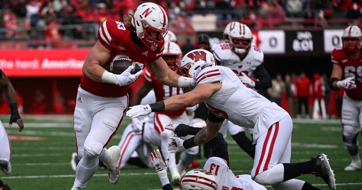 Wisconsin Badgers edge Nebraska Cornhuskers after late comeback | FOX6 ...