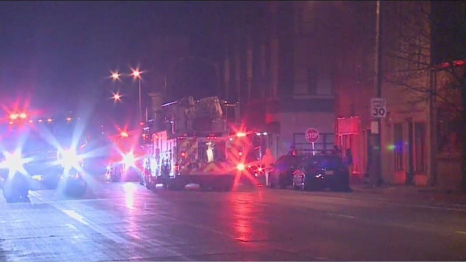 Milwaukee apartment arson; 9 families displaced | FOX6 Milwaukee