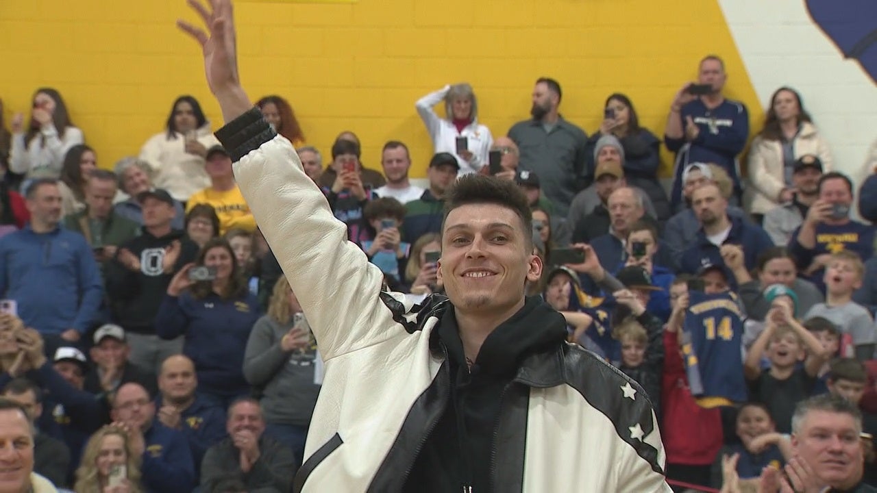 Herro hopes to motivate Whitnall athletes for 'generations to come ... Herro hopes to motivate Whitnall athletes for 'generations to come ...