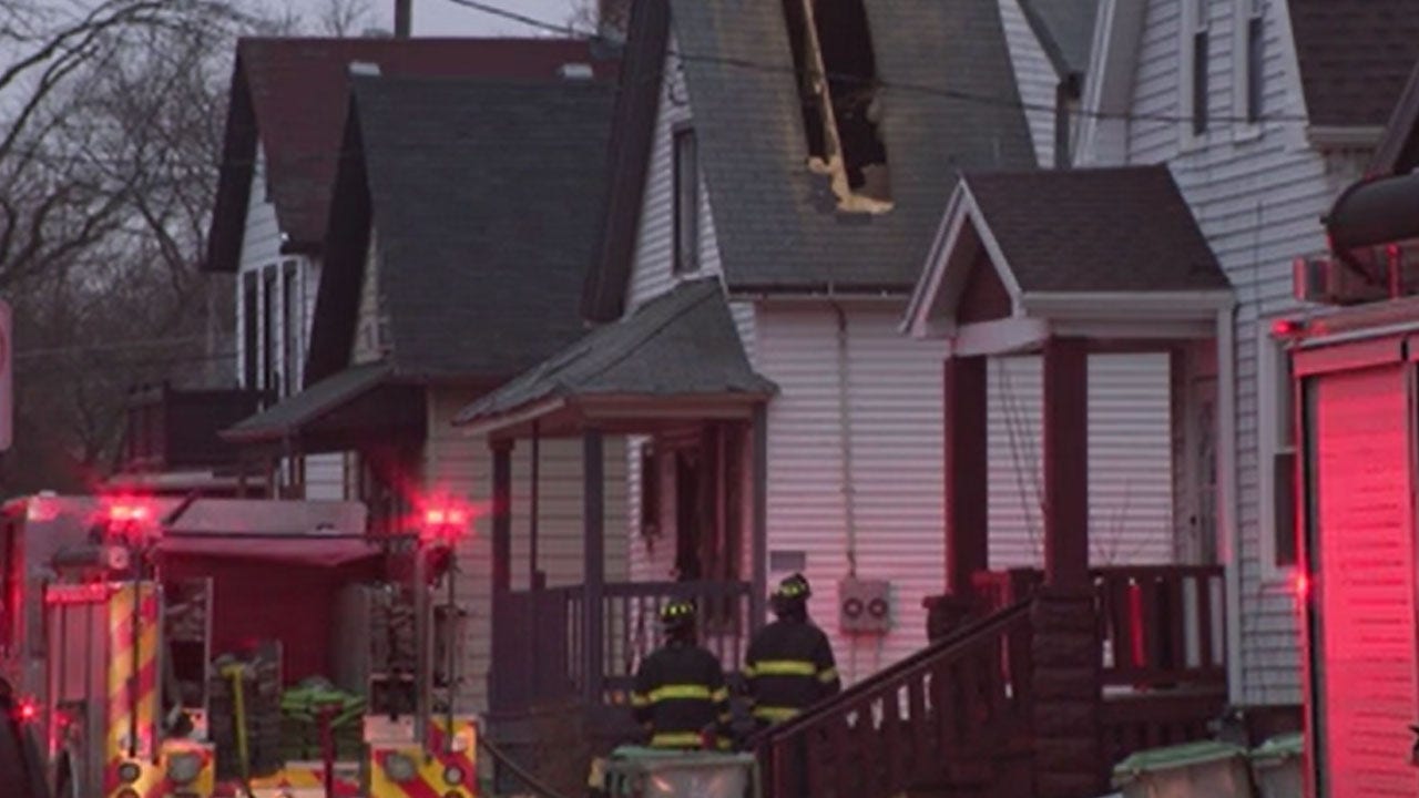 Milwaukee arson; vacant residence damaged, no arrests | FOX6 Milwaukee