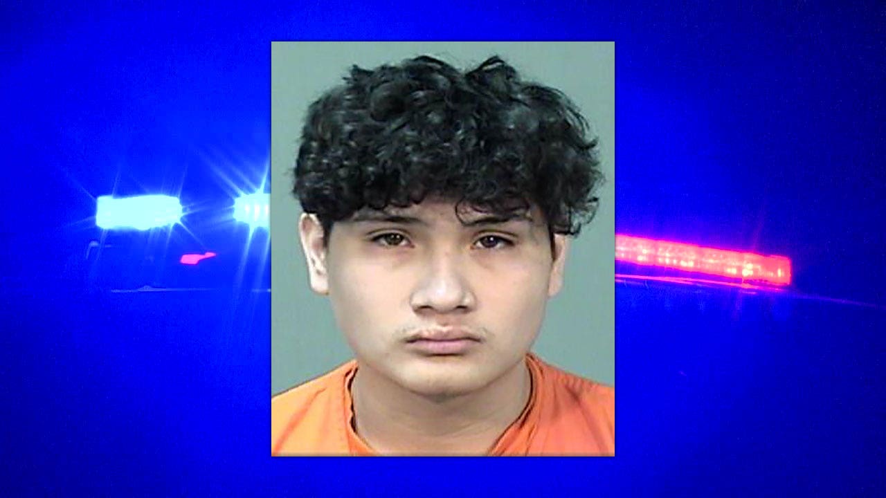 Ozaukee County Police Chase Hartland Man Accused Reached 120 Mph