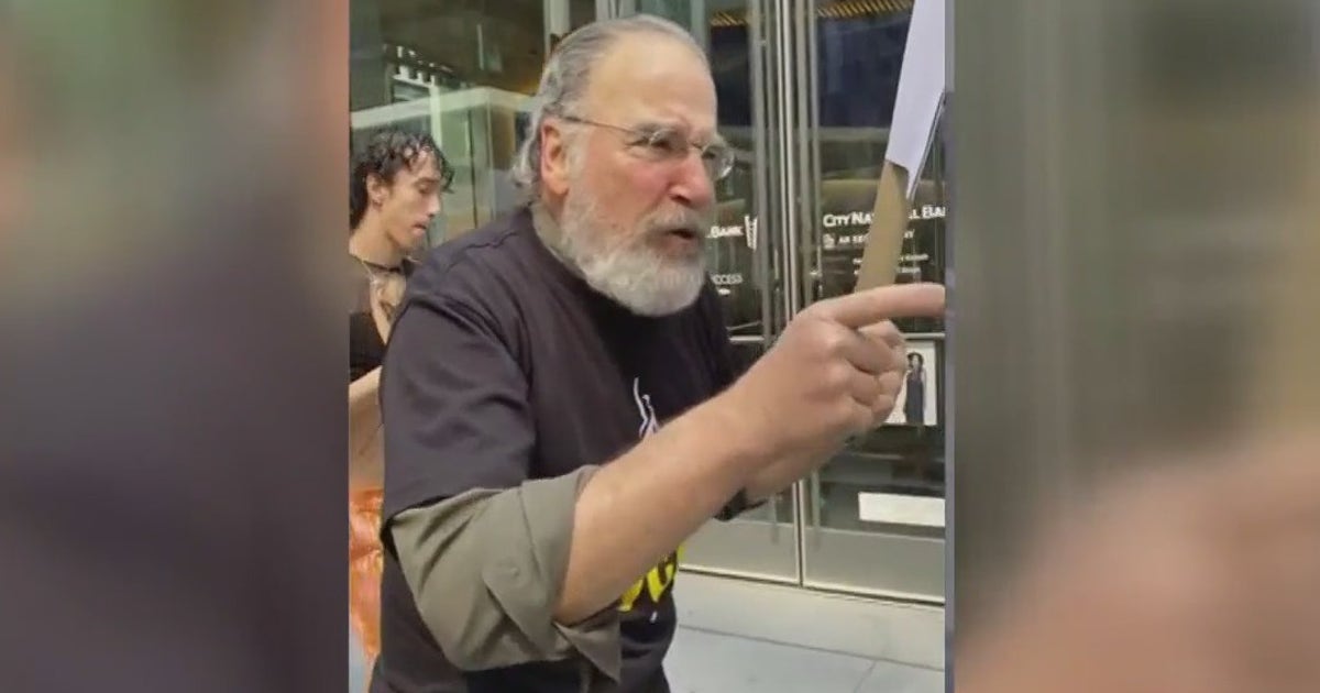 Famous actor shows support on picket line in NYC | FOX6 Milwaukee