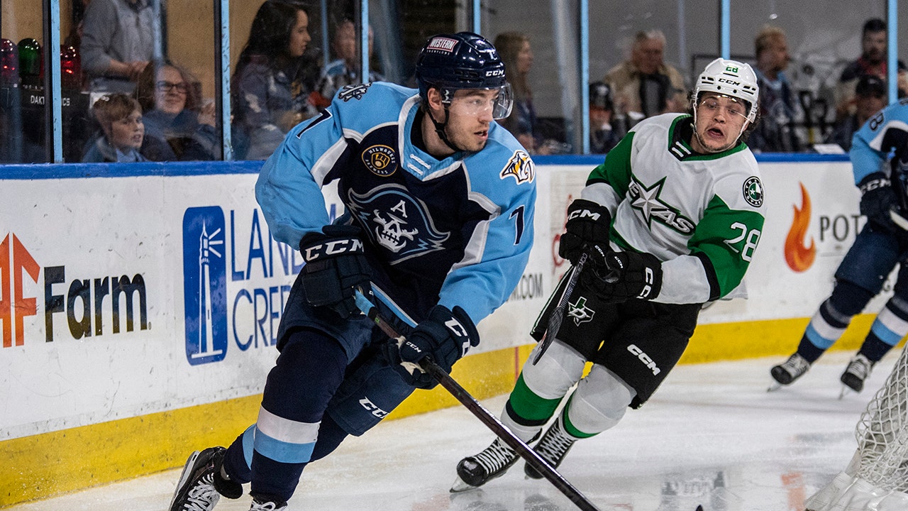 Admirals top Stars, lead Central Division Finals early | FOX6 Milwaukee