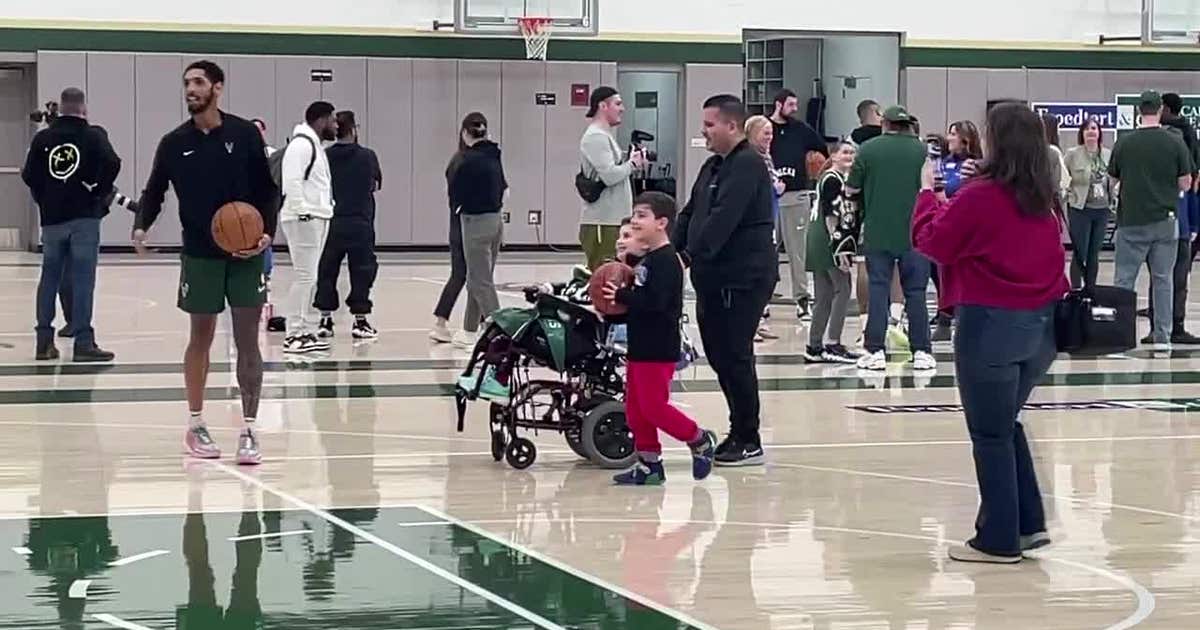 Bucks, Make-A-Wish welcome kids to practice: ‘Really exciting’ | FOX6 ...