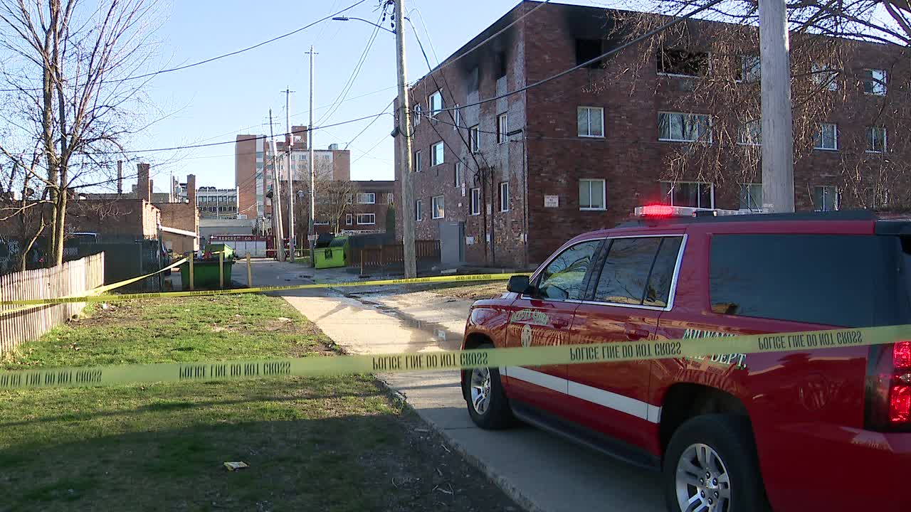 Fire damages Milwaukee apartment unit near 28th and Kilbourn | FOX6 ...