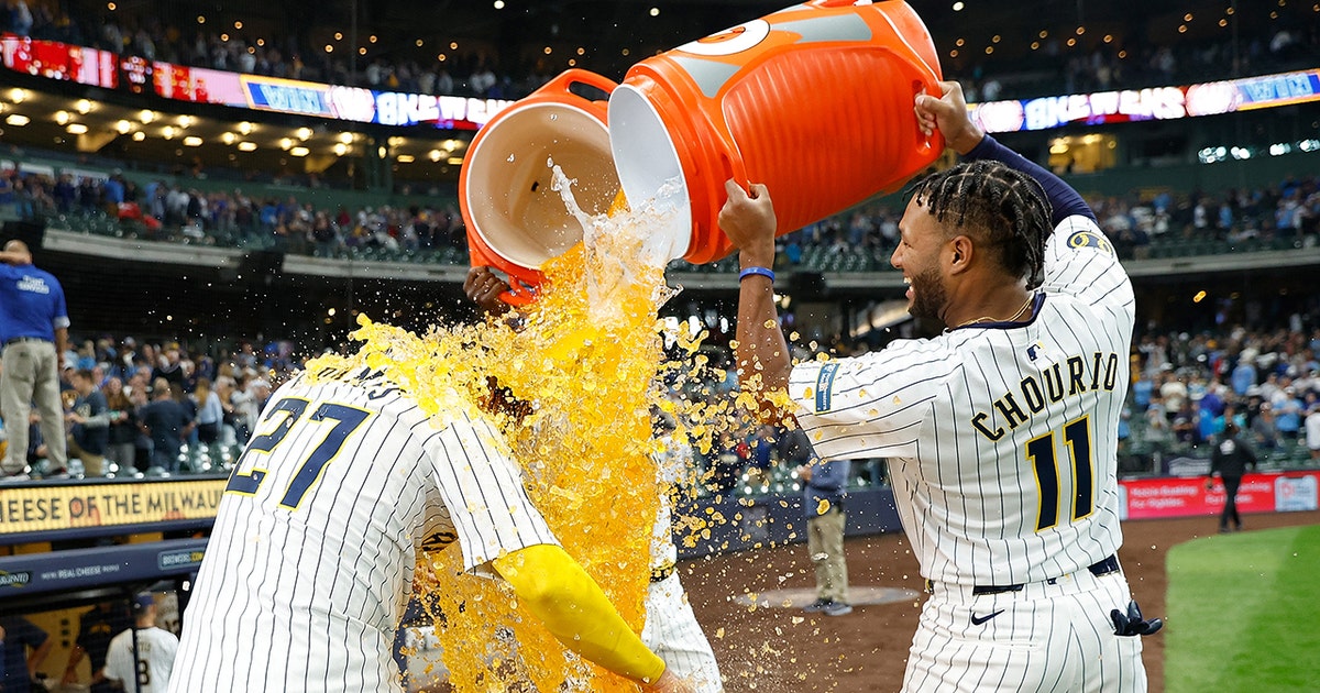 Brewers walk off White Sox, Adames scores Contreras in 10th | FOX6 ...