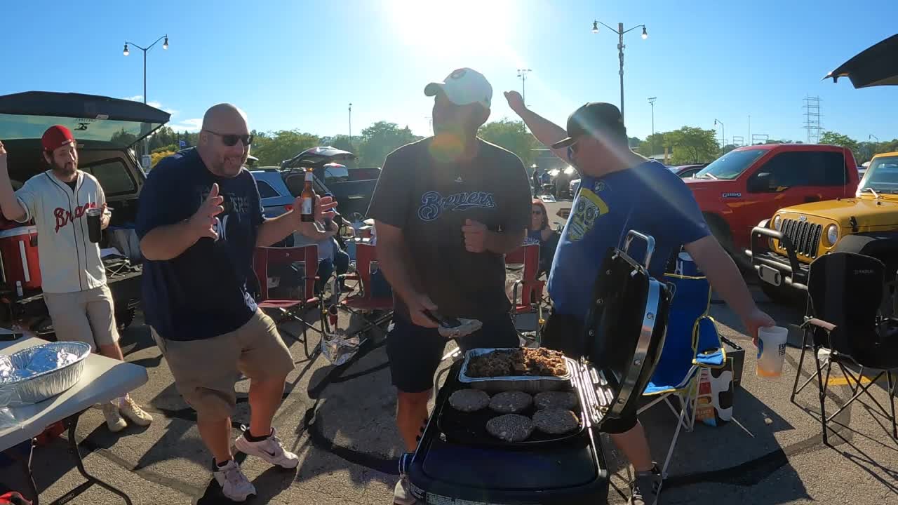 Brewers Fan Appreciation Night celebrates the crew behind the Crew ...