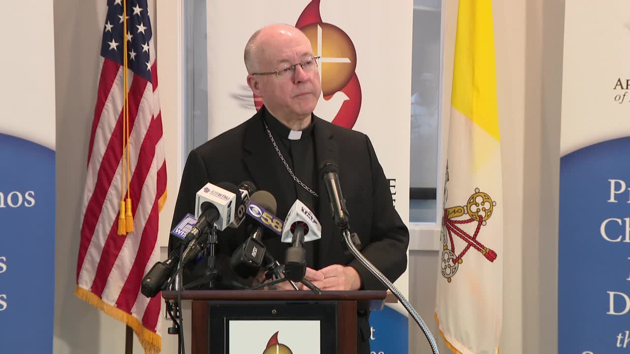 Jeffrey Grob named Milwaukee Archbishop; 12th of Archdiocese | FOX6 ...