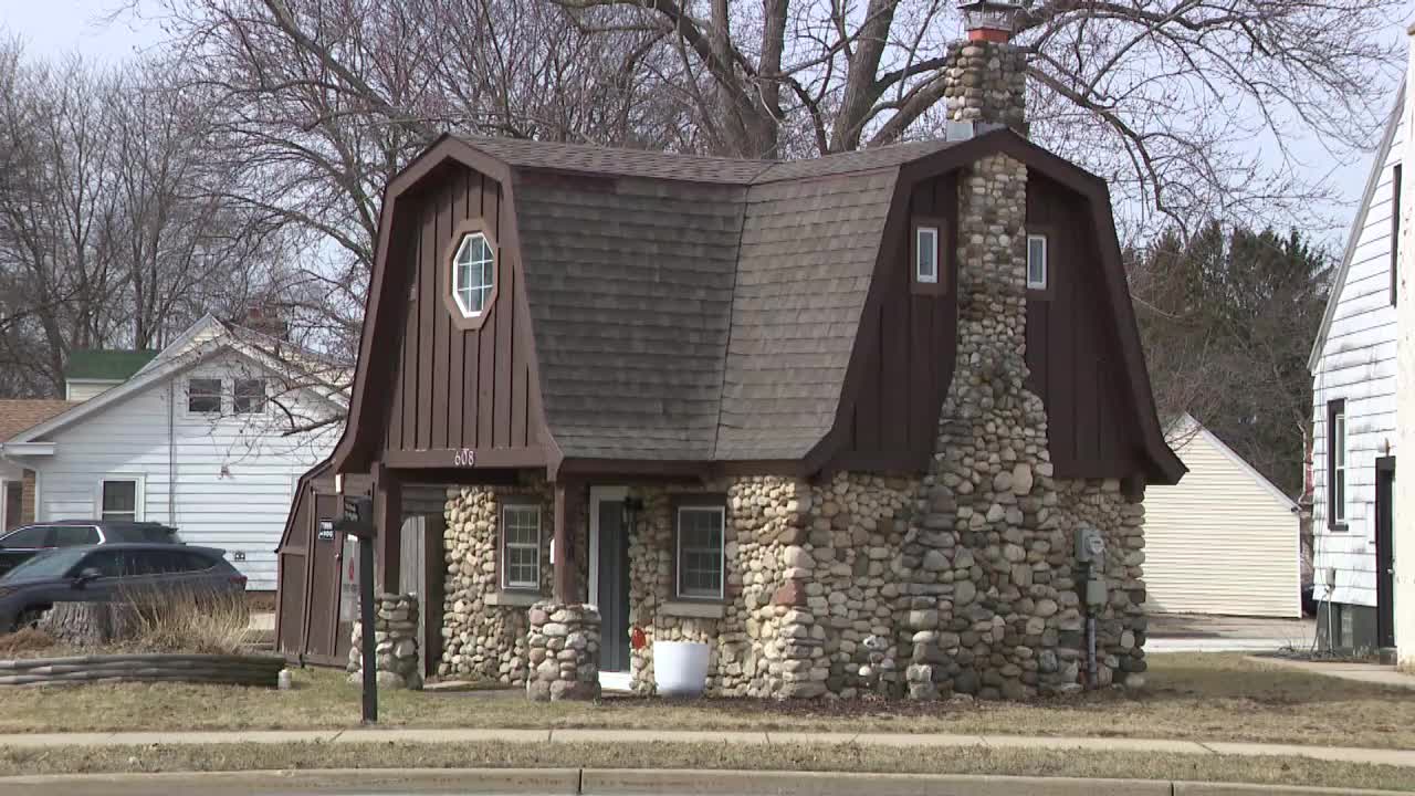 Waukesha tiny house for sale; listing says it's "whimsical," "cozy ...
