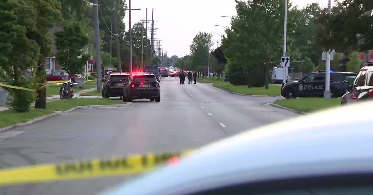 Milwaukee police officer shot, 46th and Hampton; 2 in custody | FOX6 ...
