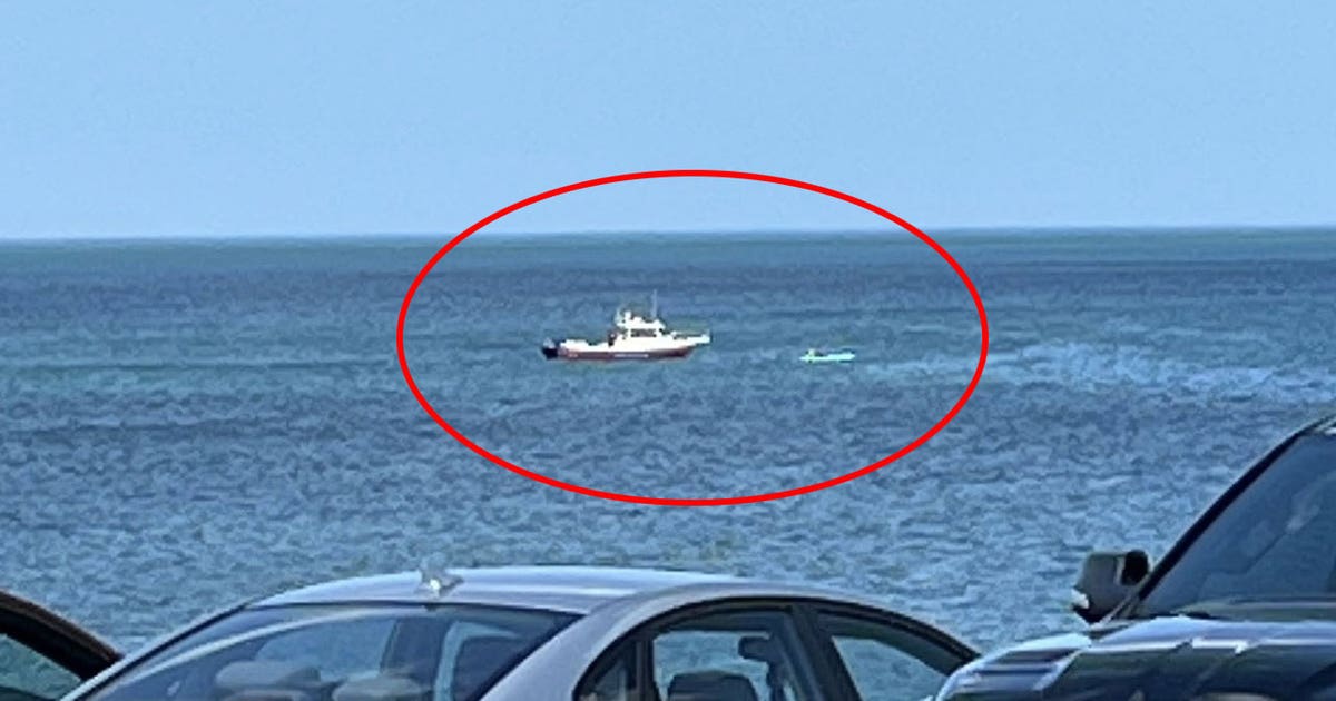 Bender Park water rescue; 2 people on paddle board brought back to ...