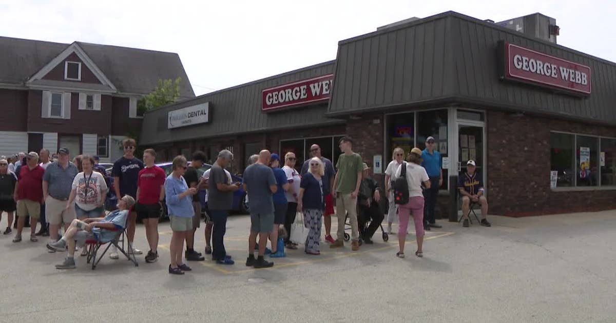 George Webb free burgers Wednesday celebrate Brewers' winning streak ...