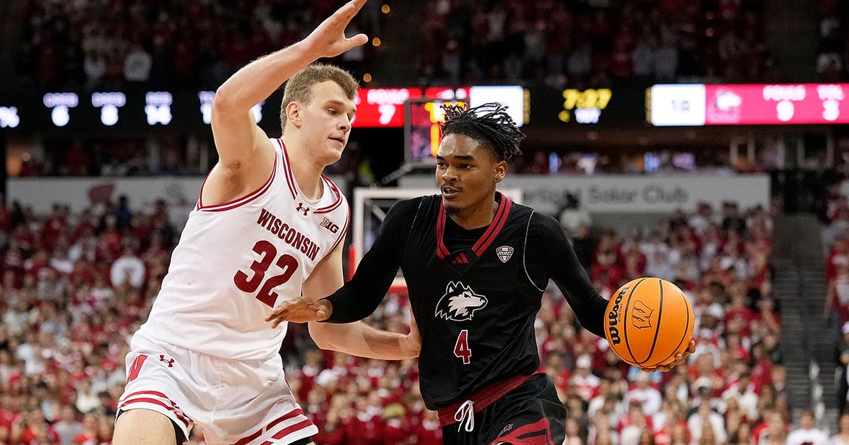 Wisconsin Badgers rout Northern Illinois, Boyd scores 25 points | FOX6 ...