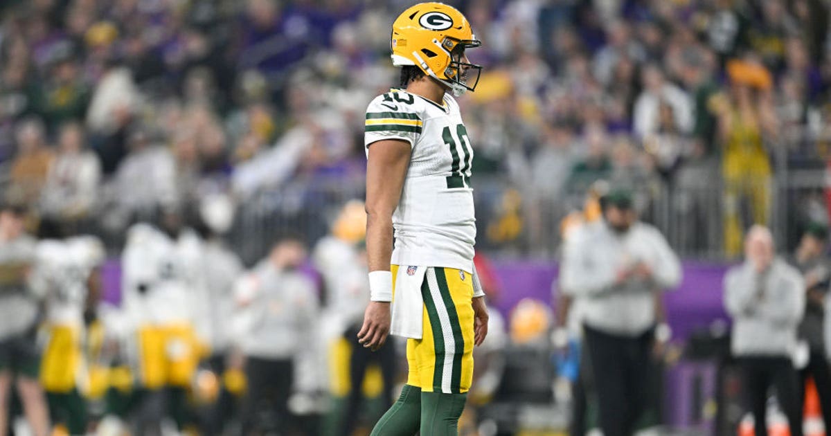 Packers, Vikings face off in Minneapolis; last regular season game ...