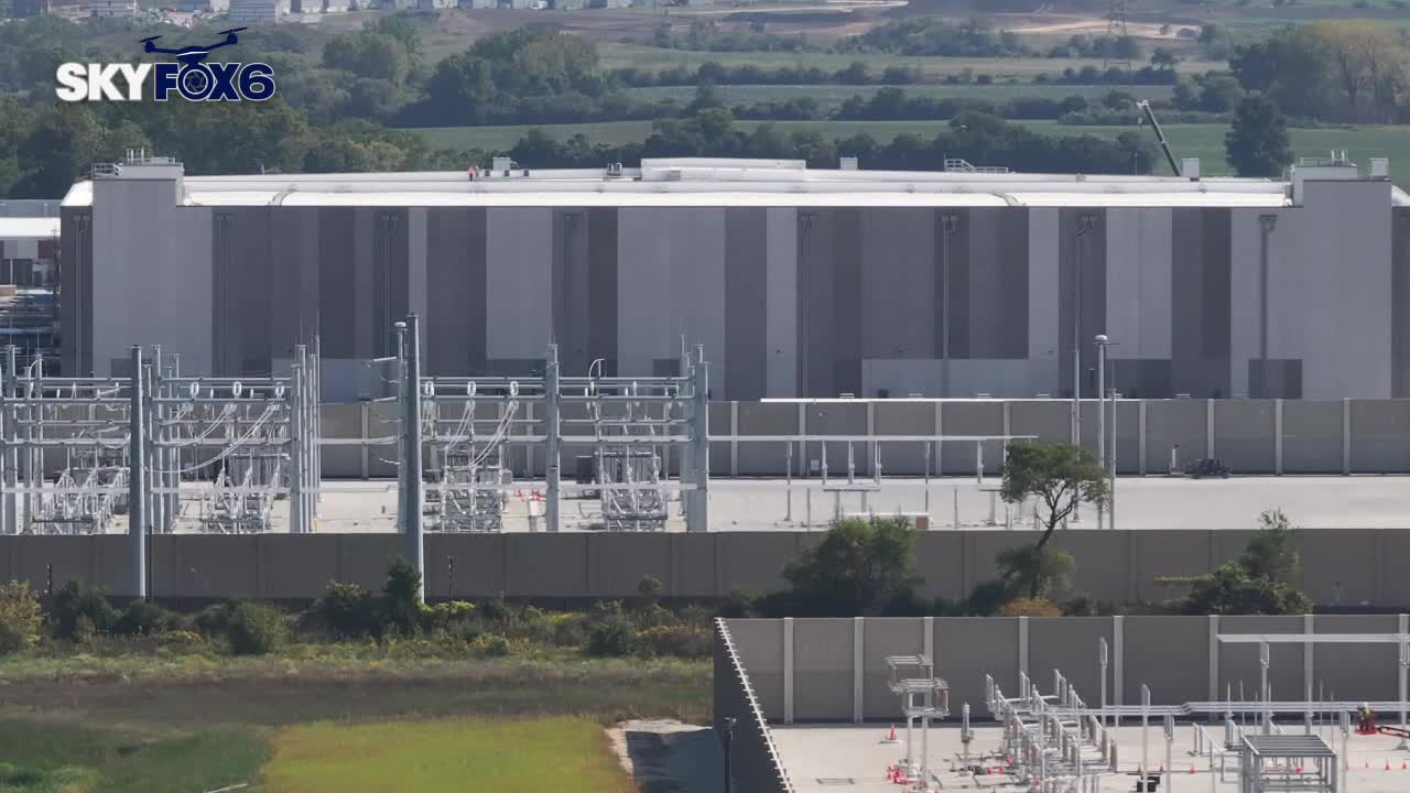 how big are microsoft data centers