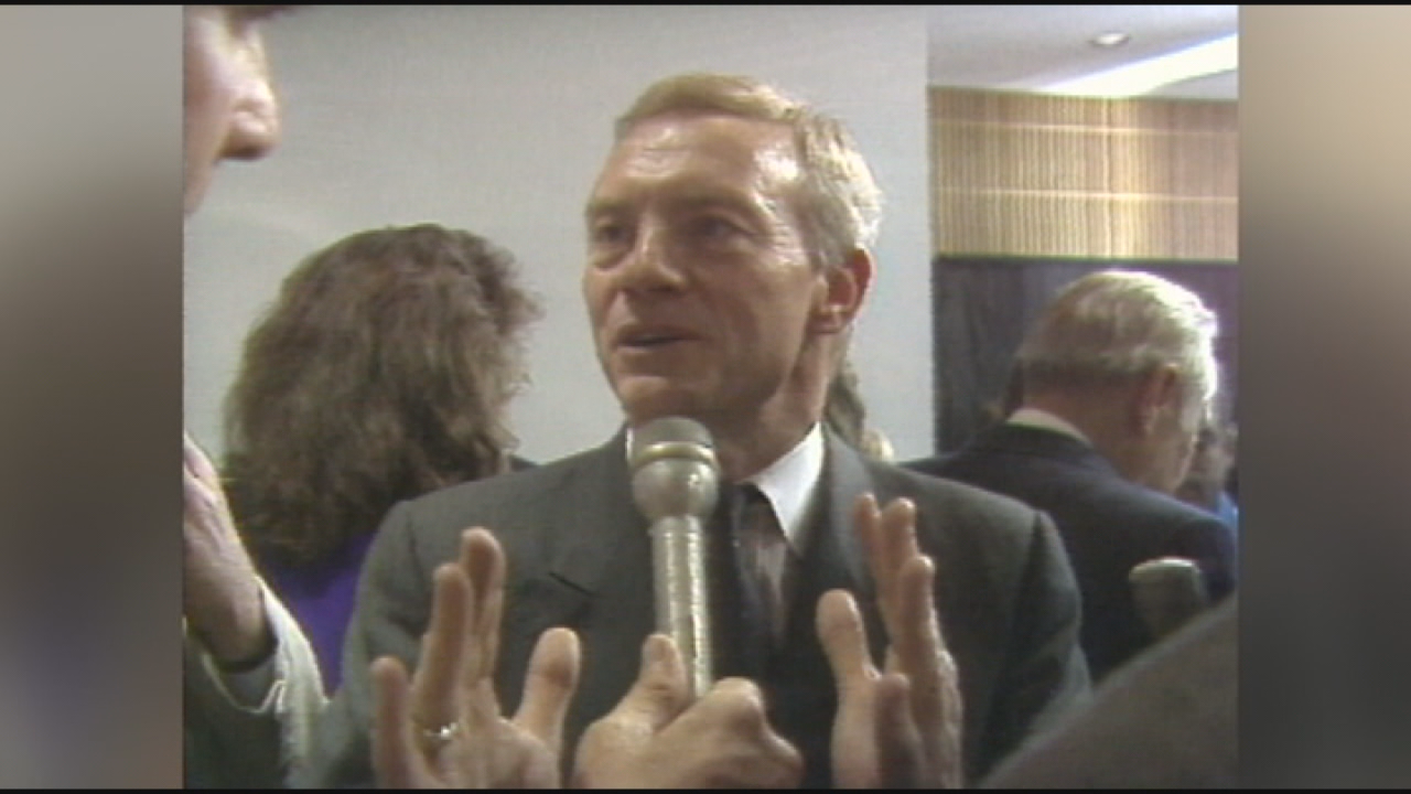 30 Years Ago: Jerry Jones bought the Dallas Cowboys | FOX 7 Austin