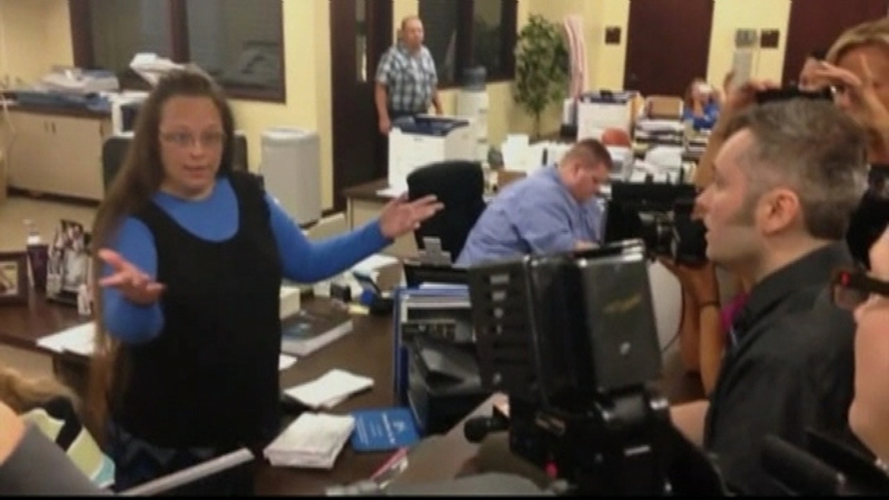 Judge Orders Defiant Kentucky Clerk To Jail After She Refuses To Issue