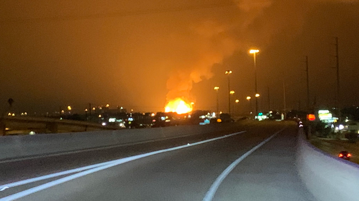 Firefighters battle large structure fire in South Austin | FOX 7 Austin