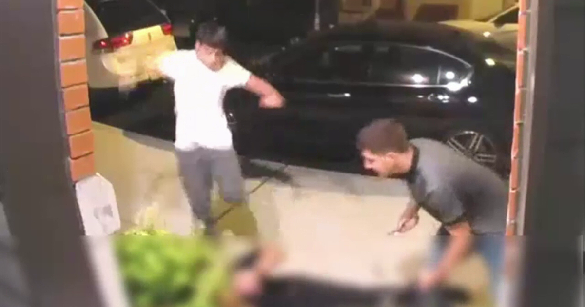 Suspects sought in violent knife-point robbery in South Philadelphia ...