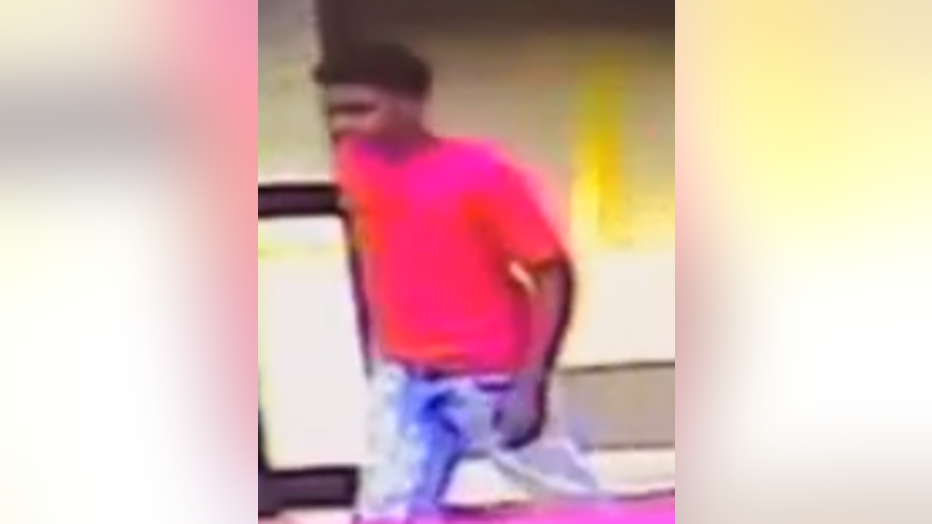 Apd Looking For Suspects In Aggravated Robbery And Carjacking Case