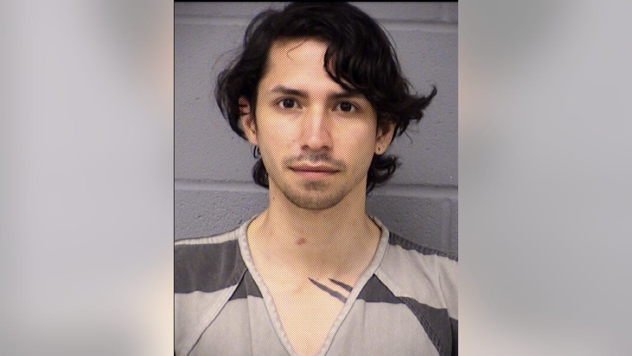 Apd Security Guard Charged With Public Lewdness Caught Having Sex In