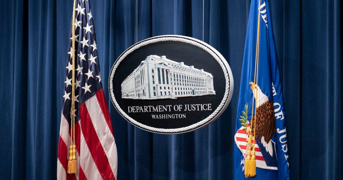 Ex-FBI lawyer Kevin Clinesmith given probation for altering email in ...