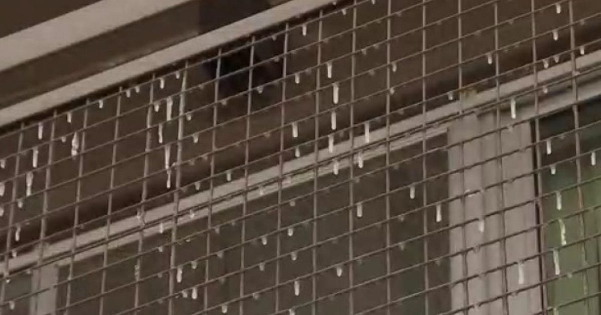 Freezing pipes explode at Central Austin apartment complex | FOX 7 Austin