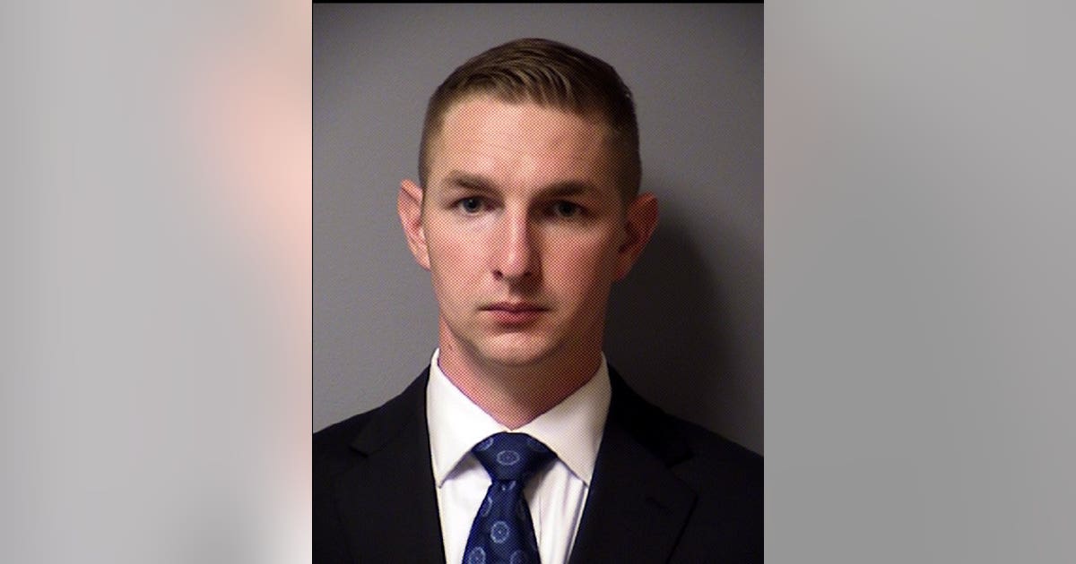 Trial begins for Austin police officer charged with murder of Mike ...